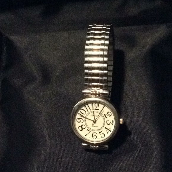 Edison | Accessories | Edison Ladies Stretch Band Watch | Poshmark